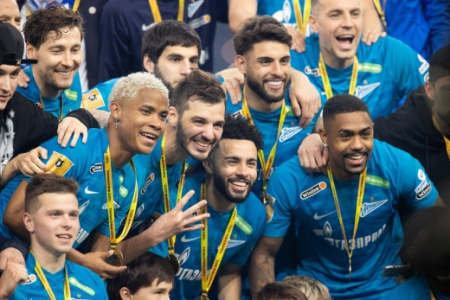 Brasileiros brilham, Zenit conquista título russo com antecedência, mas ...