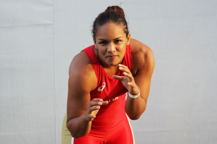 Sem novos percalços, Aline Silva sonha em fazer história na luta ...