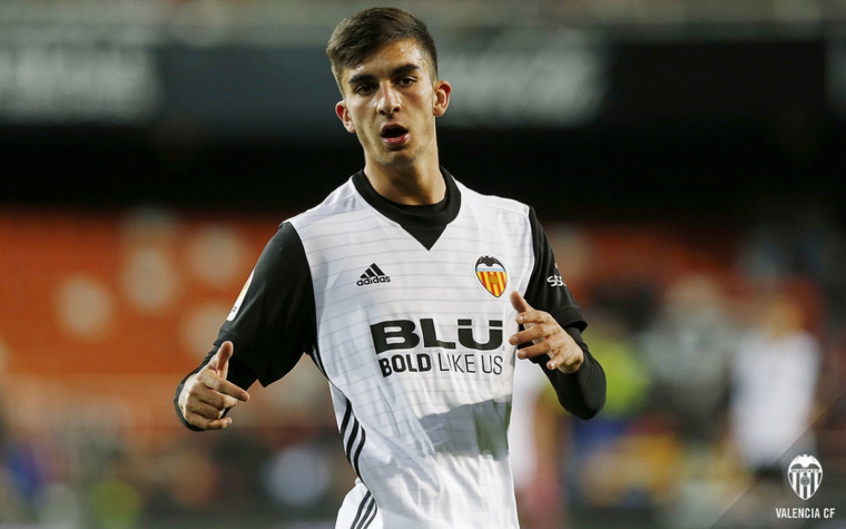 Barcelona mira Ferran Torres, jovem atacante do Valencia, segundo ...