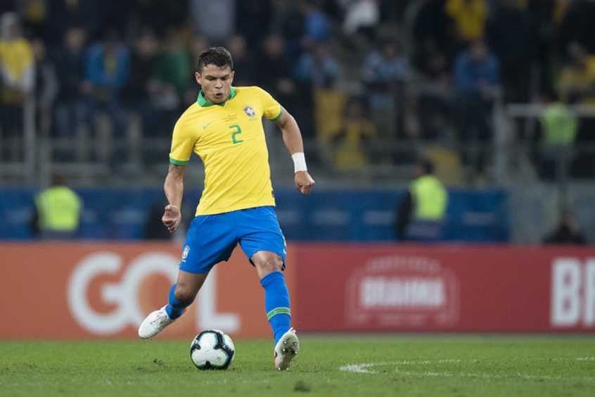 Thiago Silva diz que Messi é o maior jogador da história