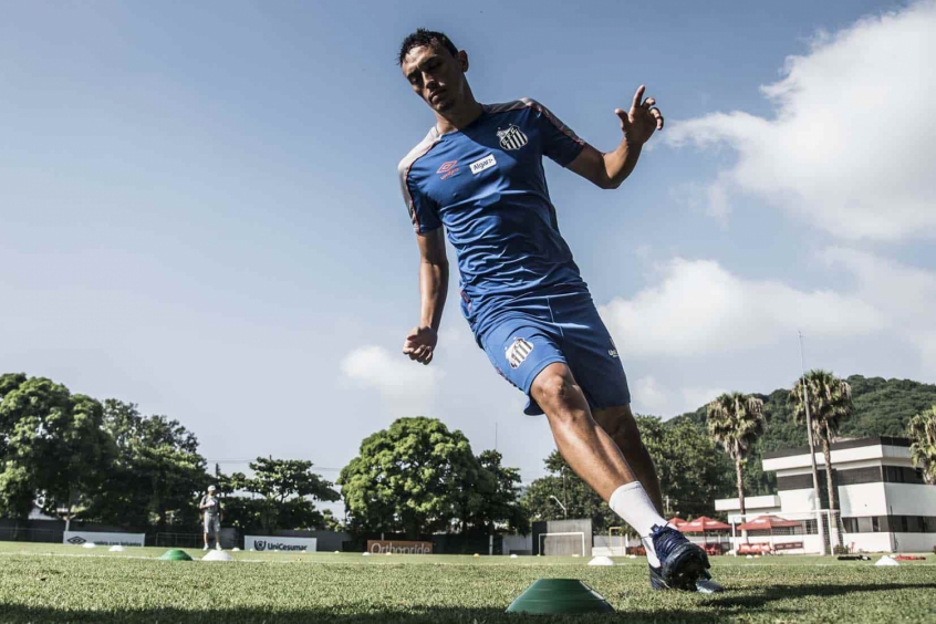 Diego Pituca segue no DM e Santos treina de olho no Grêmio | LANCE!