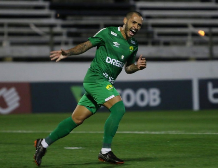 Jean Patrick fala sobre vitória do Cuiabá em jogo onde marcou lindo gol ...