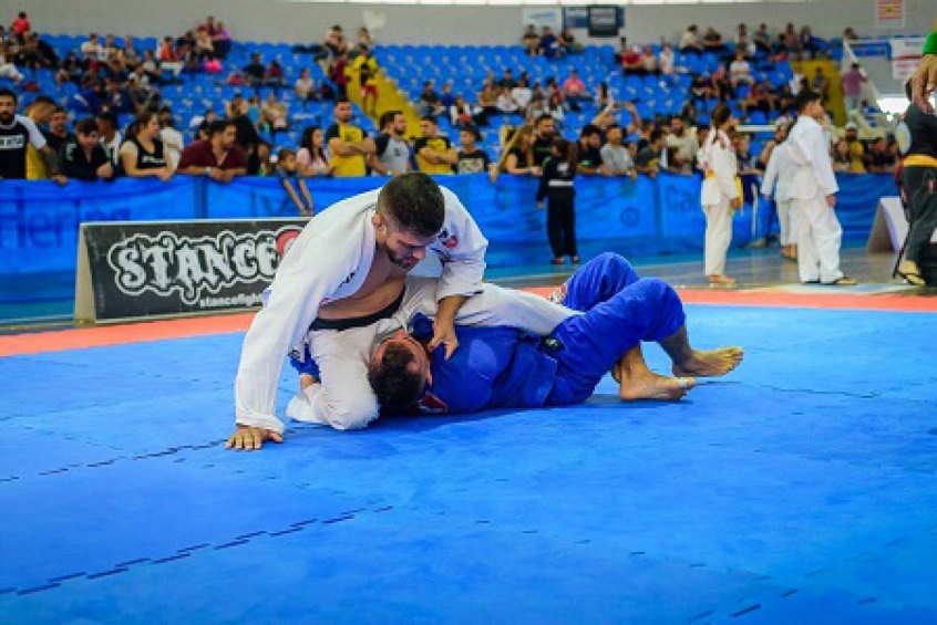 Em ritmo de Oktoberfest, Blumenau recebe Circuito Stance de Jiu-Jitsu ...
