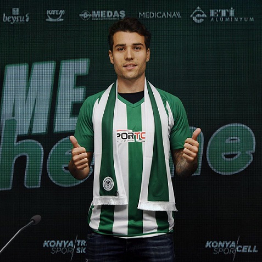 Lateral brasileiro, Sityá, é o novo reforço do Konyaspor, da Turquia ...