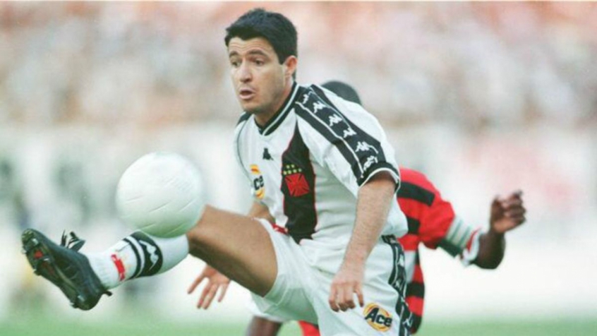 Com Edmundo, Romário e ele mesmo, Ramon escala o Vasco dos sonhos | LANCE!