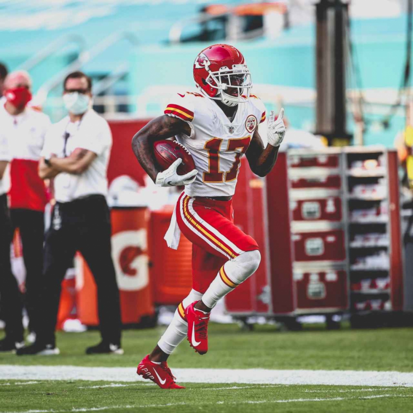 Kansas City Chiefs vence Miami Dolphins e garante título da AFC West ...