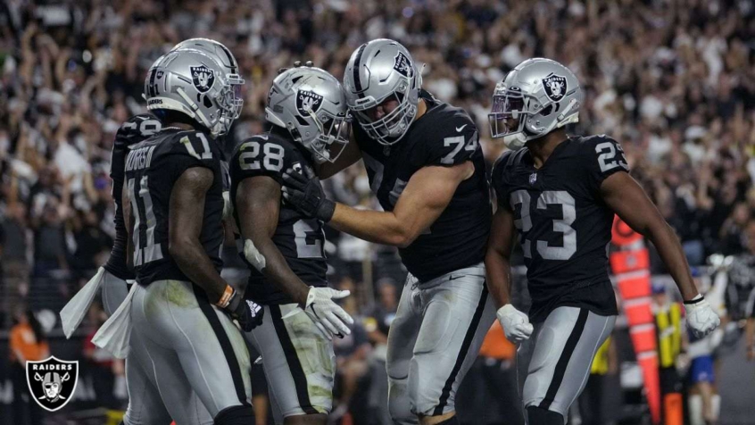 Com emoção até o final, Las Vegas Raiders bate o Baltimore Ravens | LANCE!