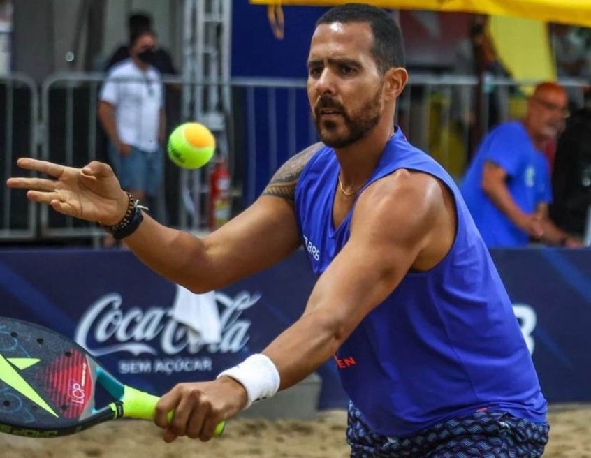 Campeão mundial de Beach Tennis celebra feito em evento em São Paulo | LANCE!