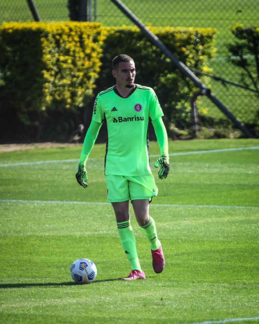 Há 11 anos no Internacional, goleiro Anthoni quer foco total na ...