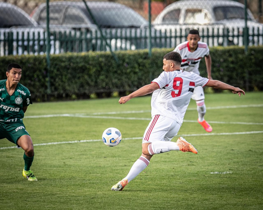 Após bons números na base do São Paulo, Kauê retorna ao Novorizontino ...