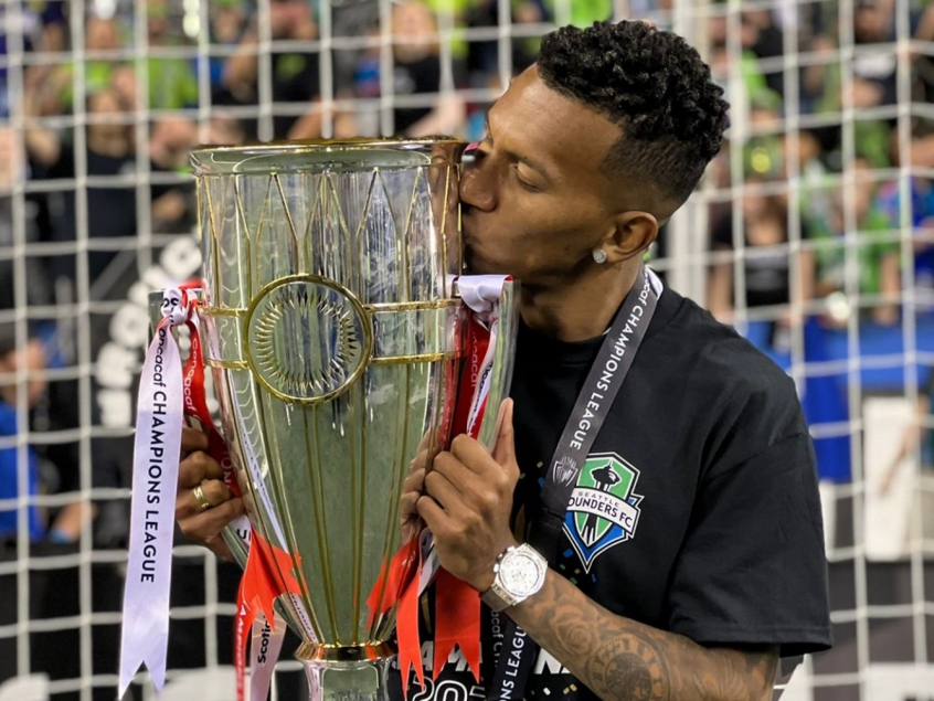 Ex-Grêmio e Ceará, Léo Chú celebra título da Concachampions com o ...