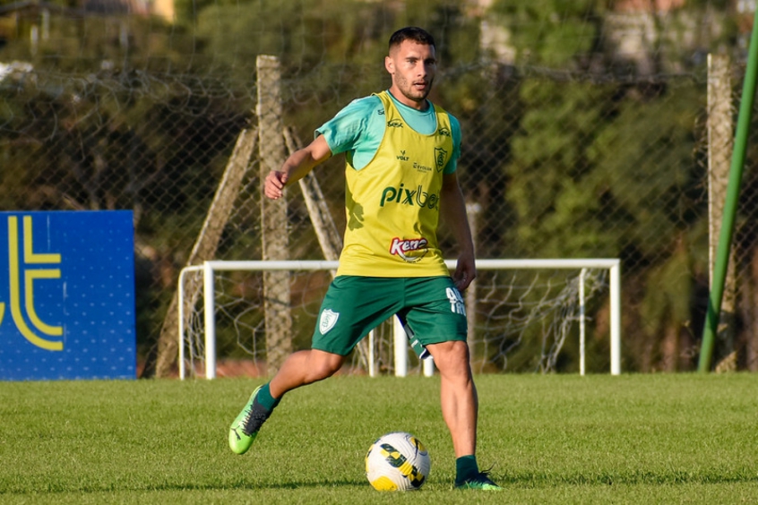América-MG pode ter desfalque de Martínez contra o Corinthians; dupla é ...