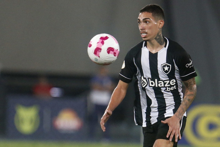 Botafogo vai ter dois desfalques para enfrentar o Avaí | LANCE!