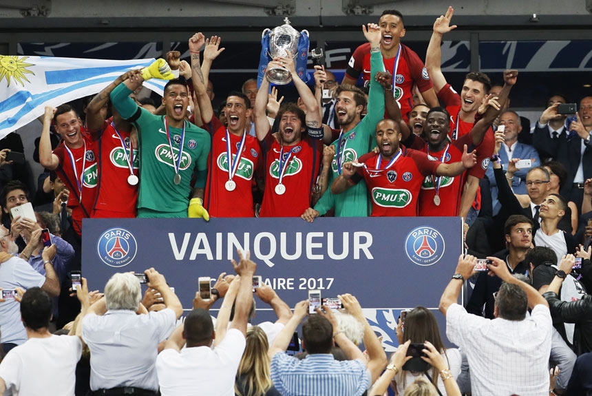 Veja imagens marcantes dos jogos que definiram campeões das principais ...