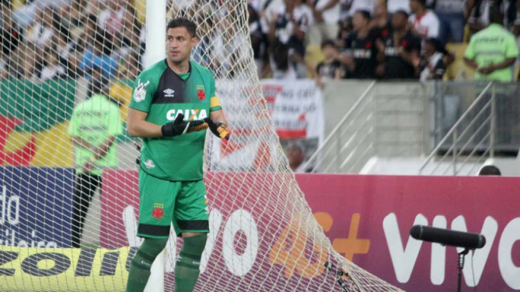 Martin completa 200 jogos pelo Vasco nesta quarta. Relembre a ...