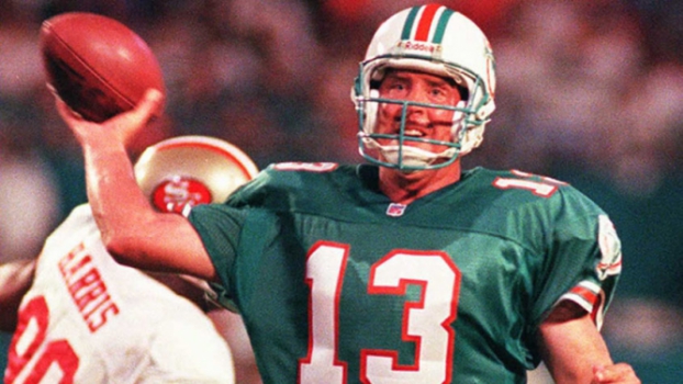 Relembre grandes quarterbacks que não foram campeões como Romo | LANCE!