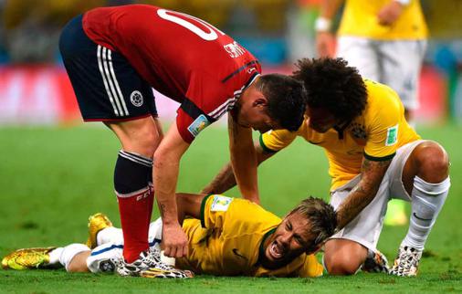 Relembre jogadores que saíram de campo chorando | LANCE!