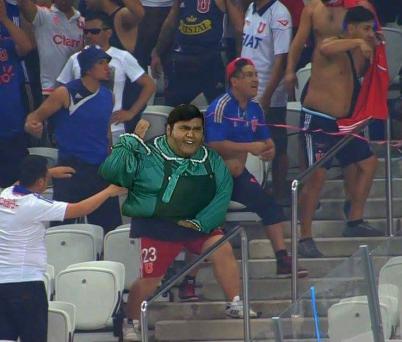 Internet não perdoa e 'gordinho brigão' vira meme; veja montagens | LANCE!