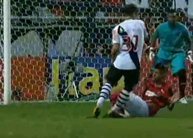 Relembre erros de arbitragem em jogos entre Flamengo e Vasco – LANCE!